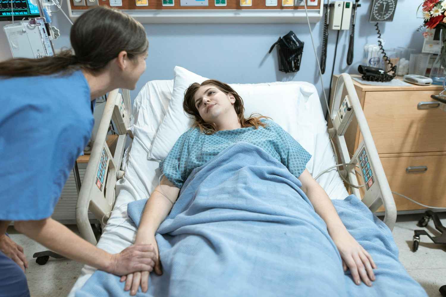 Stage 4 Lung Cancer: Symptoms, Care & Treatments